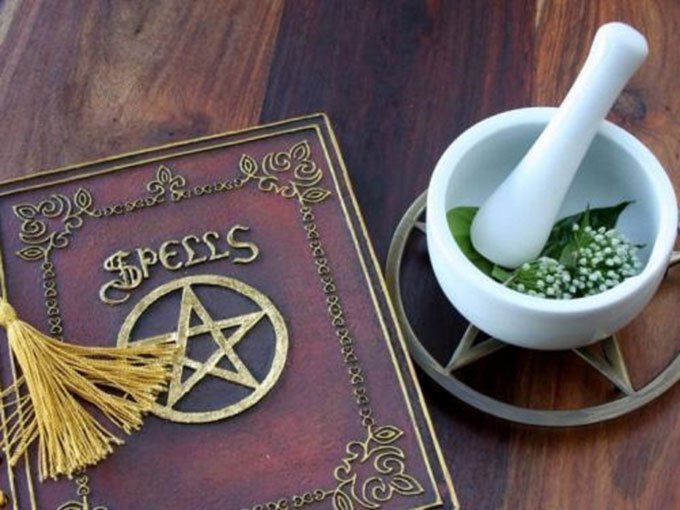 Top 4 Free Love Spells That Work Overnight For Real | United21